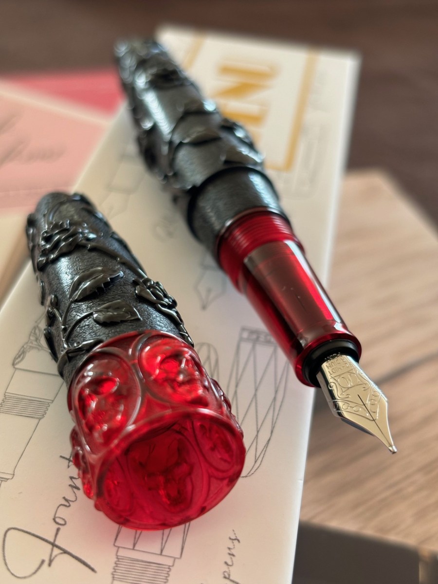 Skulls and roses…BENU – Peacock pens